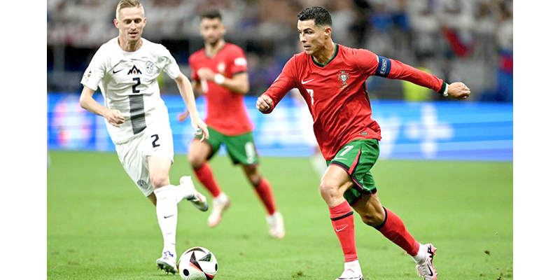 Kỹ Thuật Rê Ronaldo: Bí Quyết Bứt Tốc Và Đổi Hướng Đỉnh Cao